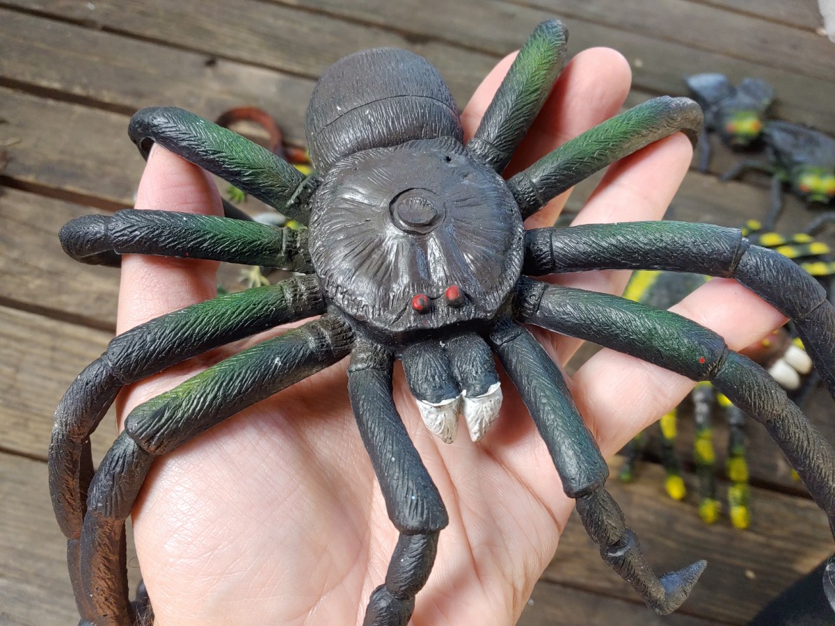 Bogleech Halloween 2024: Valuable Vintage Bugs